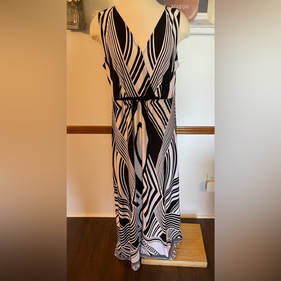 Elementz | Dresses | Black And White Womens Maxi Dress | Poshmark